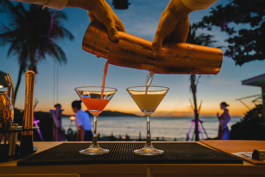 Drink & Dine – FUGA Beach Club | Patong Phuket