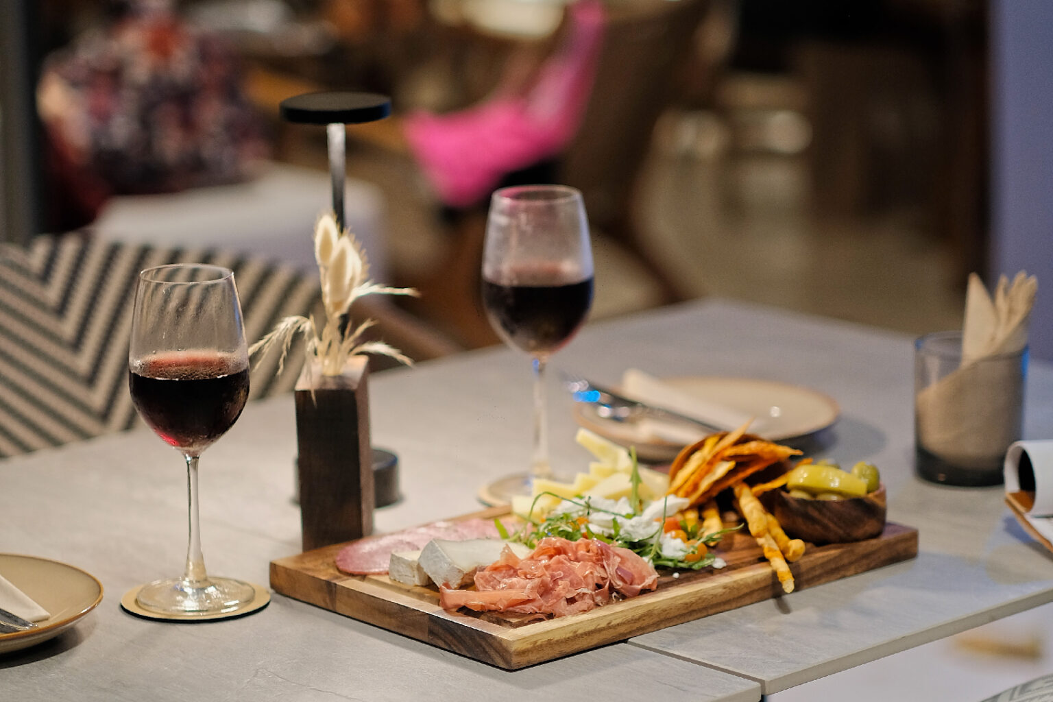 Drink & Dine – FUGA Beach Club | Patong Phuket