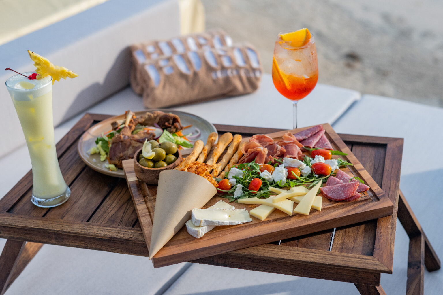 Drink & Dine – FUGA Beach Club | Patong Phuket